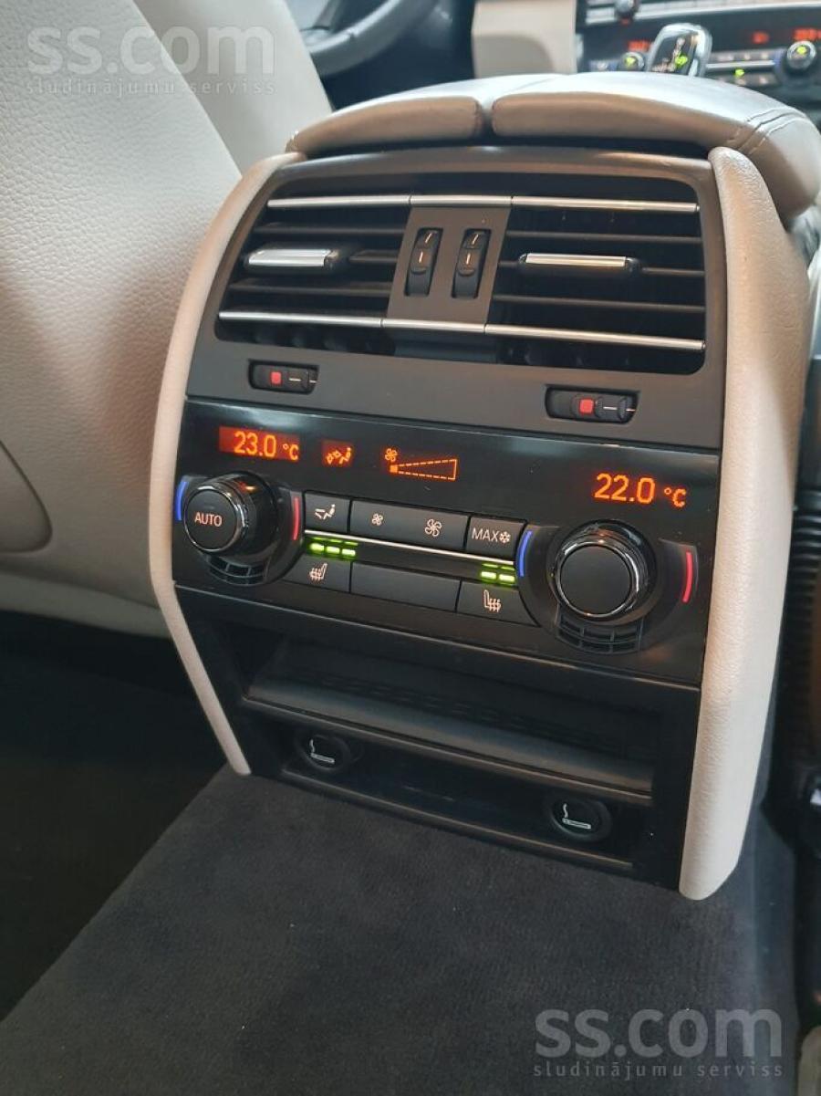 Pelēks BMW 740 2012 Rīga, ar dzinēja tilpumu 3.00 L un nobraukumu 229 tūkst. km par 14300 €, foto 8 vietnē AUTOMOTO.COM.LV