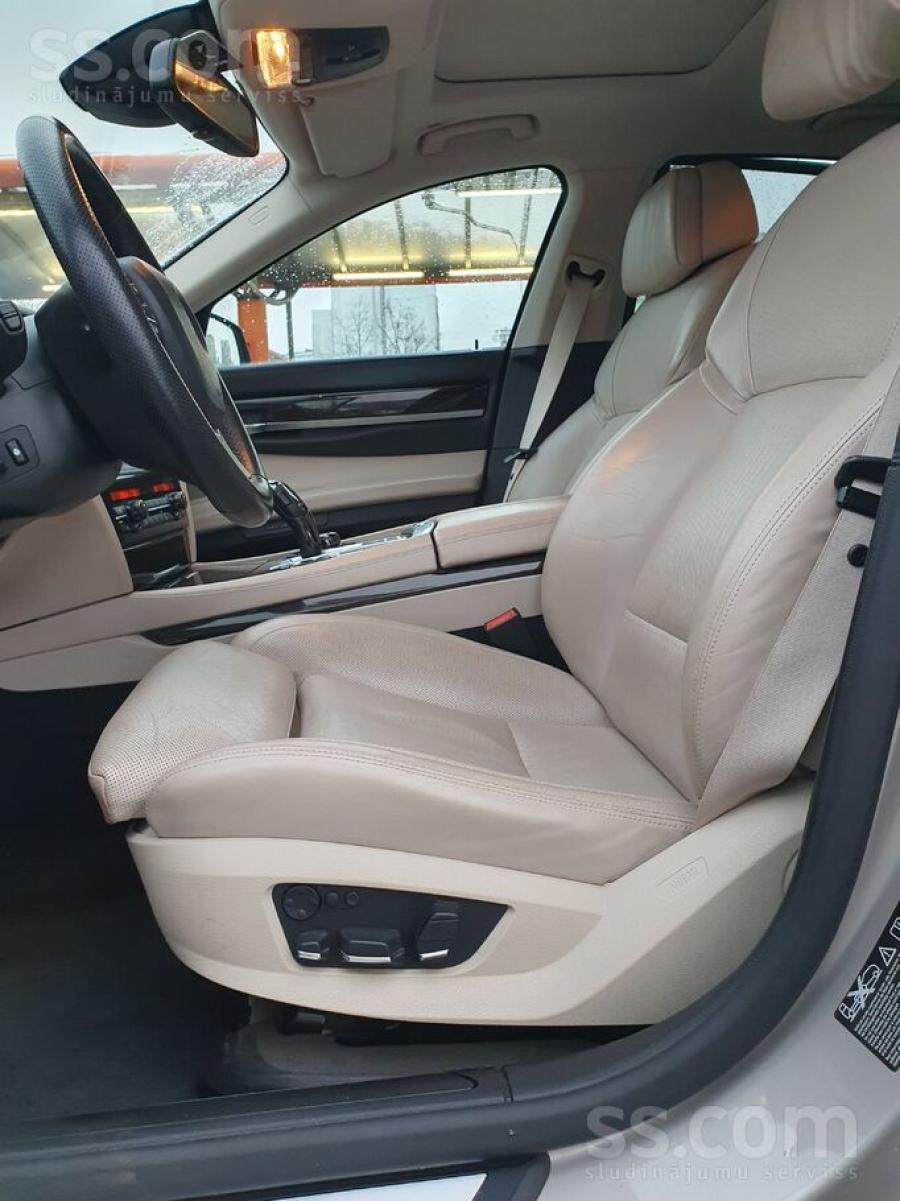 Pelēks BMW 740 2012 Rīga, ar dzinēja tilpumu 3.00 L un nobraukumu 229 tūkst. km par 14300 €, foto 15 vietnē AUTOMOTO.COM.LV
