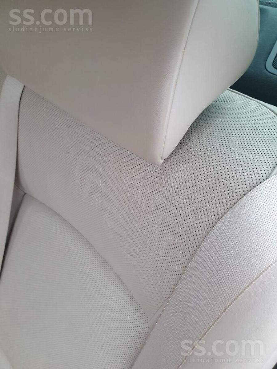 Pelēks BMW 740 2012 Rīga, ar dzinēja tilpumu 3.00 L un nobraukumu 229 tūkst. km par 14300 €, foto 18 vietnē AUTOMOTO.COM.LV
