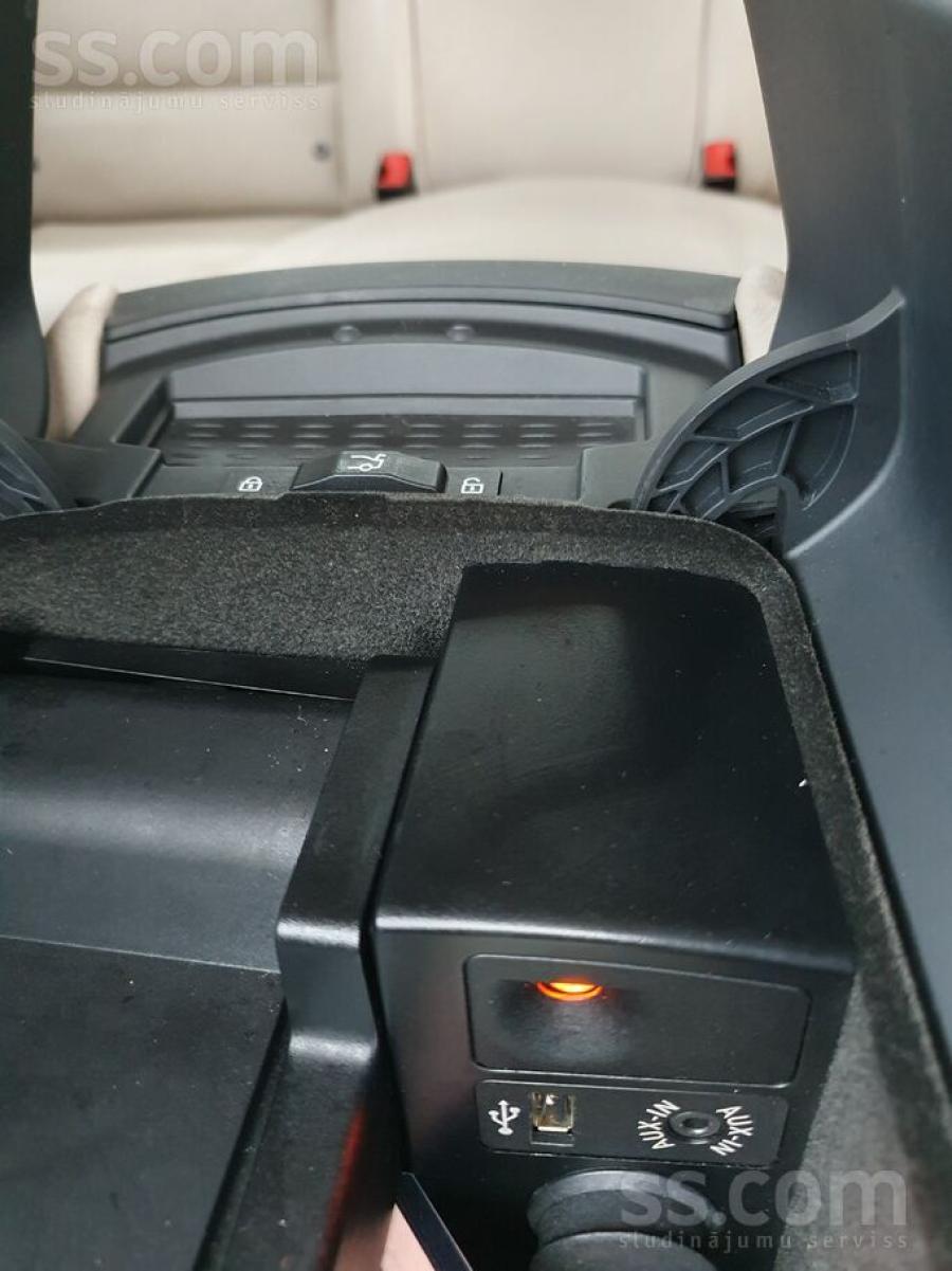 Pelēks BMW 740 2012 Rīga, ar dzinēja tilpumu 3.00 L un nobraukumu 229 tūkst. km par 14300 €, foto 19 vietnē AUTOMOTO.COM.LV