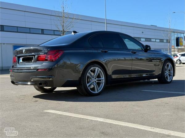 Grey BMW 740 2013 in Klaipeda, with an engine capacity of 3.00 L and mileage of 200 thousand km for 14500 €, photo 4 on AUTOMOTO.COM.LV