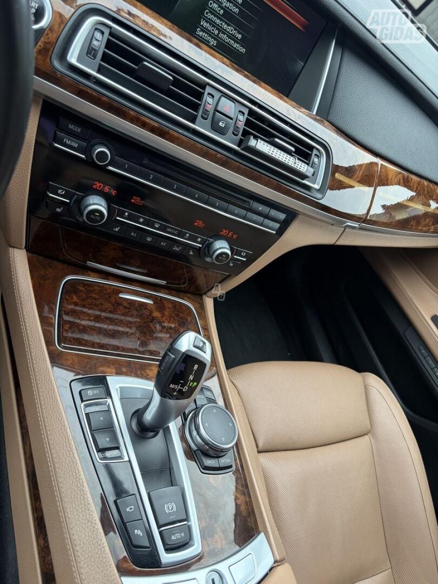 Grey BMW 740 2013 in Klaipeda, with an engine capacity of 3.00 L and mileage of 200 thousand km for 14500 €, photo 9 on AUTOMOTO.COM.LV