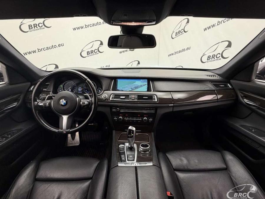 Grey BMW 740 2013 in Vilnius, with an engine capacity of 3.00 L and mileage of 327 thousand km for 10600 €, photo 5 on AUTOMOTO.COM.LV