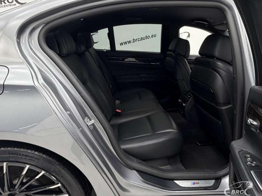 Grey BMW 740 2013 in Vilnius, with an engine capacity of 3.00 L and mileage of 327 thousand km for 10600 €, photo 13 on AUTOMOTO.COM.LV