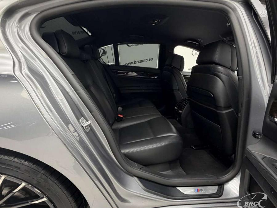 Grey BMW 740 2013 in Vilnius, with an engine capacity of 3.00 L and mileage of 327 thousand km for 10600 €, photo 15 on AUTOMOTO.COM.LV