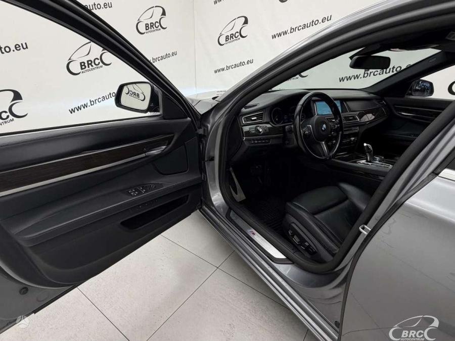 Grey BMW 740 2013 in Vilnius, with an engine capacity of 3.00 L and mileage of 327 thousand km for 10600 €, photo 26 on AUTOMOTO.COM.LV