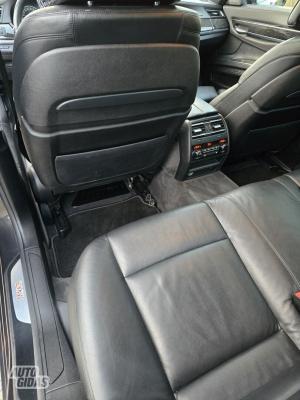 Pelēks BMW 740 2014 Šauļi, ar dzinēja tilpumu 3.00 L un nobraukumu 395 tūkst. km par 12500 €, foto 10 vietnē AUTOMOTO.COM.LV