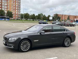 Pelēks BMW 740 2014 Klaipėda, ar dzinēja tilpumu 2.99 L un nobraukumu 290 tūkst. km par 11000 €, foto 8 vietnē AUTOMOTO.COM.LV