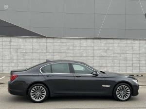 Pelēks BMW 740 2014 Klaipėda, ar dzinēja tilpumu 2.99 L un nobraukumu 290 tūkst. km par 11000 €, foto 21 vietnē AUTOMOTO.COM.LV