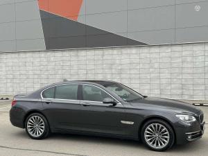 Pelēks BMW 740 2014 Klaipėda, ar dzinēja tilpumu 2.99 L un nobraukumu 290 tūkst. km par 11000 €, foto 22 vietnē AUTOMOTO.COM.LV