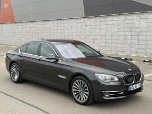 Pelēks BMW 740 2014 Klaipėda, ar dzinēja tilpumu 2.99 L un nobraukumu 290 tūkst. km par 11000 €, foto 23 vietnē AUTOMOTO.COM.LV