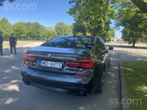 Pelēks BMW 740 2015 Rīga, ar dzinēja tilpumu 3.00 L un nobraukumu 238 tūkst. km par 23000 €, foto 5 vietnē AUTOMOTO.COM.LV