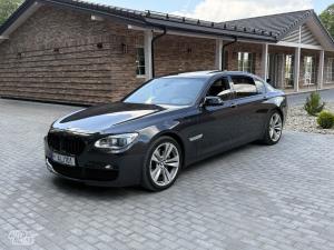 Pelēks BMW 740 2015 Viļņa, ar dzinēja tilpumu 3.00 L un nobraukumu 210 tūkst. km par 14999 €, foto  vietnē AUTOMOTO.COM.LV