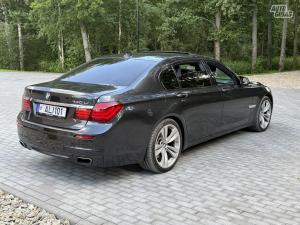 Grey BMW 740 2015 in Vilnius, with an engine capacity of 3.00 L and mileage of 210 thousand km for 14999 €, photo 7 on AUTOMOTO.COM.LV