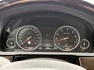 Grey BMW 740 2015 in Vilnius, with an engine capacity of 3.00 L and mileage of 210 thousand km for 14999 €, photo 18 on AUTOMOTO.COM.LV
