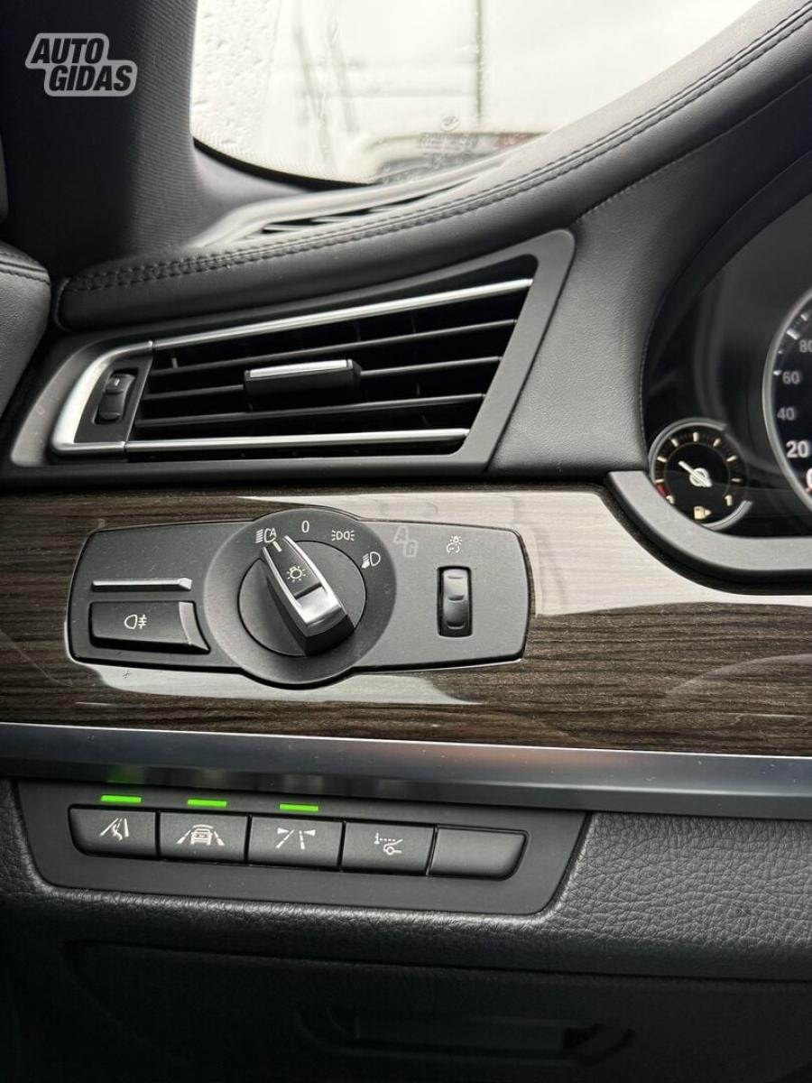 Grey BMW 740 2015 in Vilnius, with an engine capacity of 3.00 L and mileage of 210 thousand km for 14999 €, photo 20 on AUTOMOTO.COM.LV