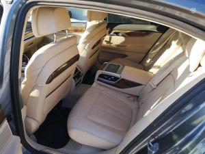 Grey BMW 740 2016 in Siauliai, with an engine capacity of 2.00 L and mileage of 212 thousand km for 21900 €, photo 10 on AUTOMOTO.COM.LV