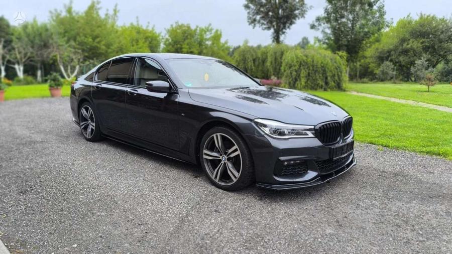 Pelēks BMW 740 2016 Kuršėnai, ar dzinēja tilpumu 2.99 L un nobraukumu 300 tūkst. km par 21300 €, foto 4 vietnē AUTOMOTO.COM.LV