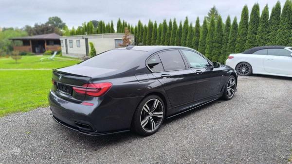 Pelēks BMW 740 2016 Kuršėnai, ar dzinēja tilpumu 2.99 L un nobraukumu 300 tūkst. km par 21300 €, foto 4 vietnē AUTOMOTO.COM.LV