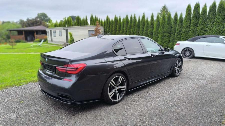 Pelēks BMW 740 2016 Kuršėnai, ar dzinēja tilpumu 2.99 L un nobraukumu 300 tūkst. km par 21300 €, foto 5 vietnē AUTOMOTO.COM.LV
