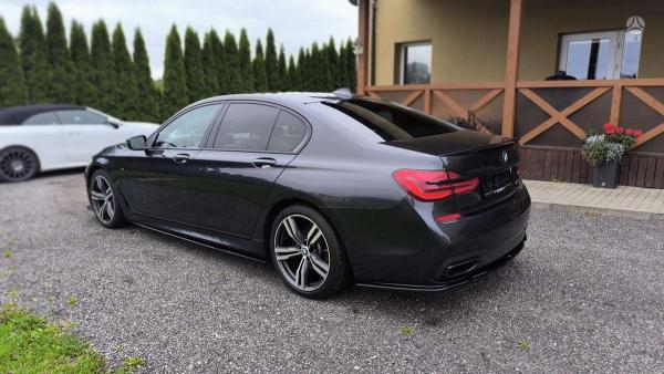 Pelēks BMW 740 2016 Kuršėnai, ar dzinēja tilpumu 2.99 L un nobraukumu 300 tūkst. km par 21300 €, foto 7 vietnē AUTOMOTO.COM.LV