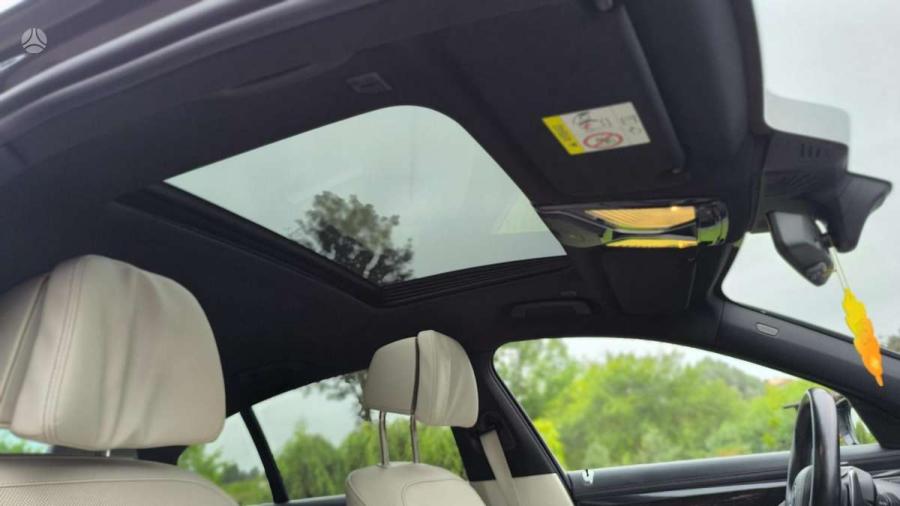 Pelēks BMW 740 2016 Kuršėnai, ar dzinēja tilpumu 2.99 L un nobraukumu 300 tūkst. km par 21300 €, foto 22 vietnē AUTOMOTO.COM.LV