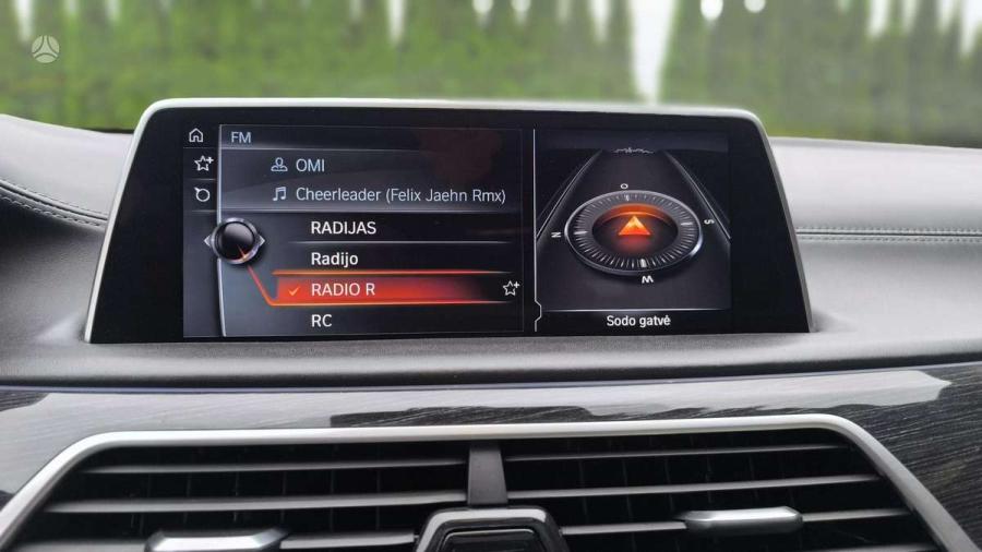 Pelēks BMW 740 2016 Kuršėnai, ar dzinēja tilpumu 2.99 L un nobraukumu 300 tūkst. km par 21300 €, foto 25 vietnē AUTOMOTO.COM.LV
