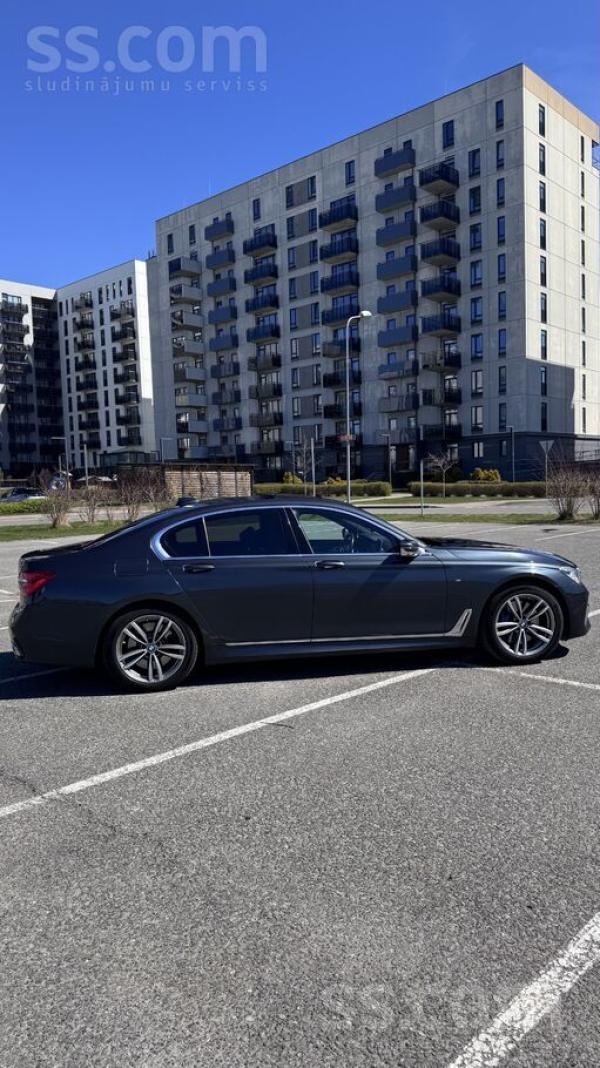 Pelēks BMW 740 2017 Rīga, ar dzinēja tilpumu 3.00 L un nobraukumu 280 tūkst. km par 25400 €, foto 3 vietnē AUTOMOTO.COM.LV