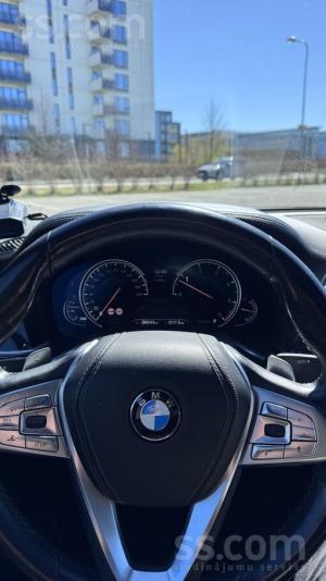 Pelēks BMW 740 2017 Rīga, ar dzinēja tilpumu 3.00 L un nobraukumu 280 tūkst. km par 25400 €, foto 7 vietnē AUTOMOTO.COM.LV