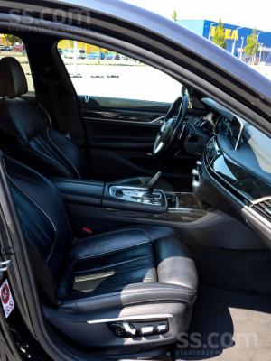 Grey BMW 740 2017 in Riga, with an engine capacity of 3.00 L and mileage of 282 thousand km for 24500 €, photo 11 on AUTOMOTO.COM.LV
