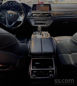 Grey BMW 740 2017 in Riga, with an engine capacity of 3.00 L and mileage of 282 thousand km for 24500 €, photo 13 on AUTOMOTO.COM.LV