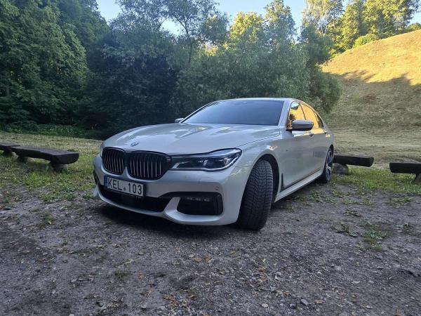 Grey BMW 740 2017 in Klaipeda, with an engine capacity of 2.99 L and mileage of 198 thousand km for 26500 €, photo 6 on AUTOMOTO.COM.LV