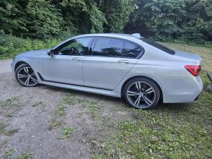 Grey BMW 740 2017 in Klaipeda, with an engine capacity of 2.99 L and mileage of 198 thousand km for 26500 €, photo 8 on AUTOMOTO.COM.LV