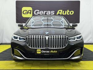 Grey BMW 740 2020 in Vilnius, with an engine capacity of 2.99 L and mileage of 222 thousand km for 33999 €, photo 3 on AUTOMOTO.COM.LV