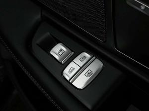Серый БМВ 740 2020 в Вильнюс, объемом двигателя 2.99 л и пробегом 222 тыс. км за 30900 €, фото 23 на AUTOMOTO.COM.LV