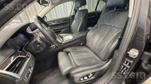 Grey BMW 740 2021 in Riga, with an engine capacity of 3.00 L and mileage of 121 thousand km for 41990 €, photo 23 on AUTOMOTO.COM.LV