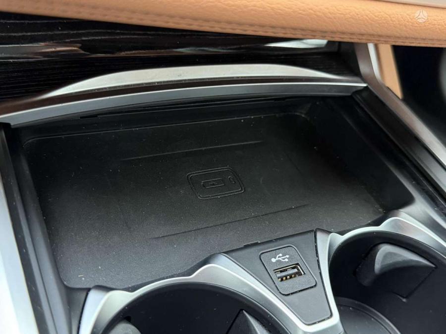 Pelēks BMW 740 2022 Viļņa, ar dzinēja tilpumu 3.00 L un nobraukumu 42 tūkst. km par 49800 €, foto 41 vietnē AUTOMOTO.COM.LV