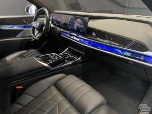 Серый БМВ 740 2023 в Клайпеда, объемом двигателя 3.00 л и пробегом 77 тыс. км за 89500 €, фото 14 на AUTOMOTO.COM.LV