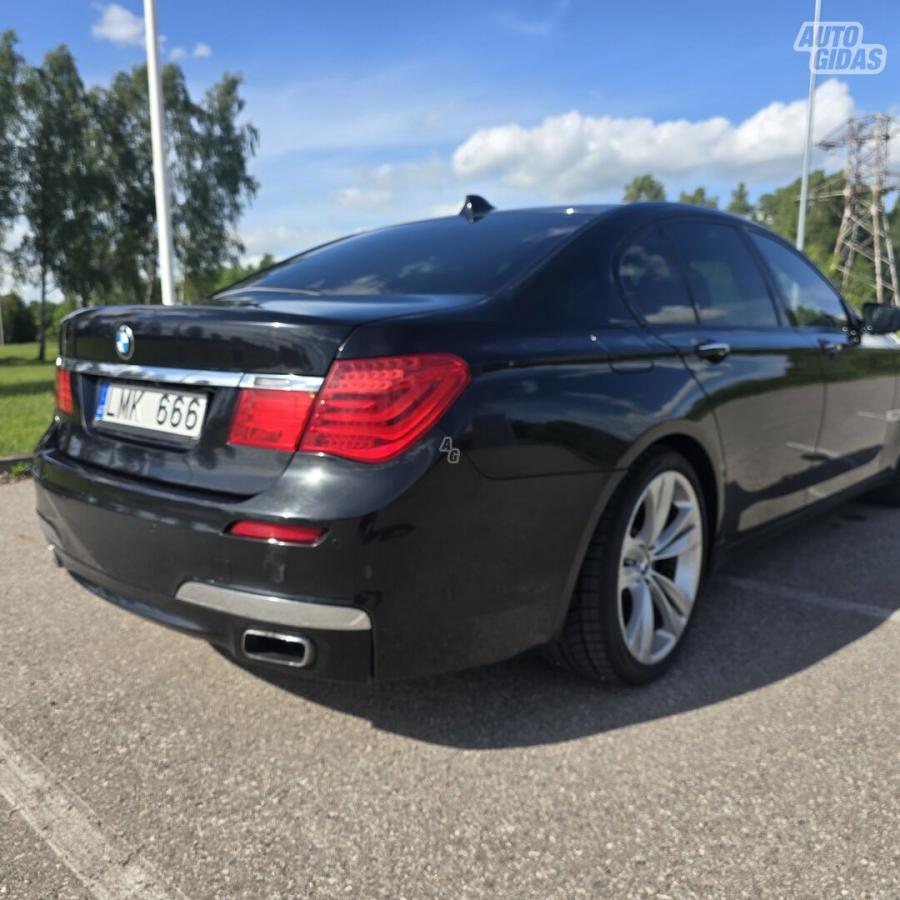 BMW 740 2010 Utena, ar dzinēja tilpumu 3.00 L un nobraukumu 394 tūkst. km par 9500 €, foto 24 vietnē AUTOMOTO.COM.LV