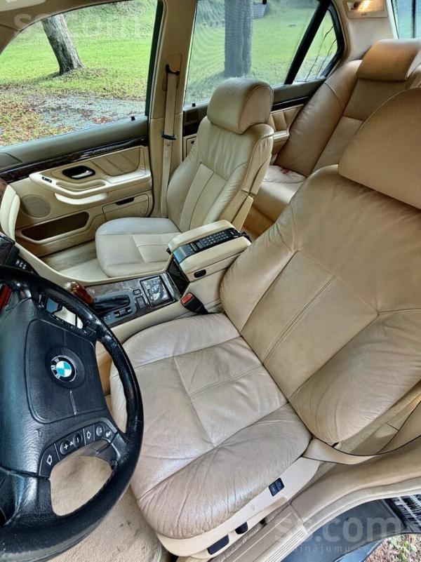 Sarkans BMW 740 1998 Bauska, ar dzinēja tilpumu 4.40 L un nobraukumu 204 tūkst. km par 9500 €, foto 9 vietnē AUTOMOTO.COM.LV