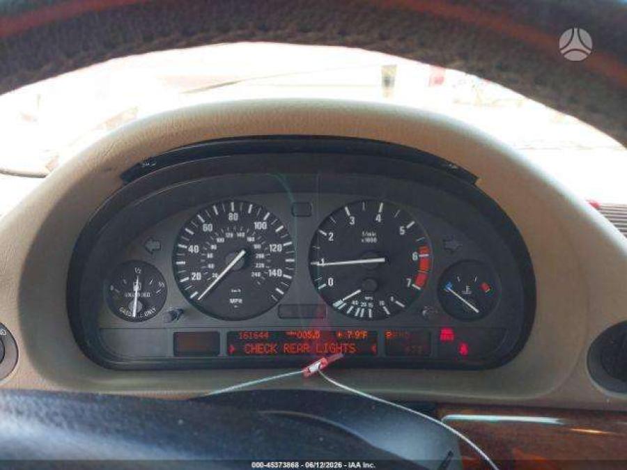 Red BMW 740 2001 in Klaipeda, with an engine capacity of 0.00 L and mileage of 162 thousand km for 2960 €, photo 8 on AUTOMOTO.COM.LV