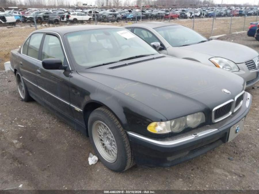 BMW 740 2001 in Klaipeda, with an engine capacity of 0.00 L and mileage of 0 thousand km for 2424 €, photo 1 on AUTOMOTO.COM.LV