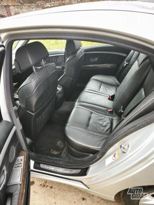 BMW 740 2003 in Ignalina, with an engine capacity of 3.90 L and mileage of 275 thousand km for 2700 €, photo 7 on AUTOMOTO.COM.LV