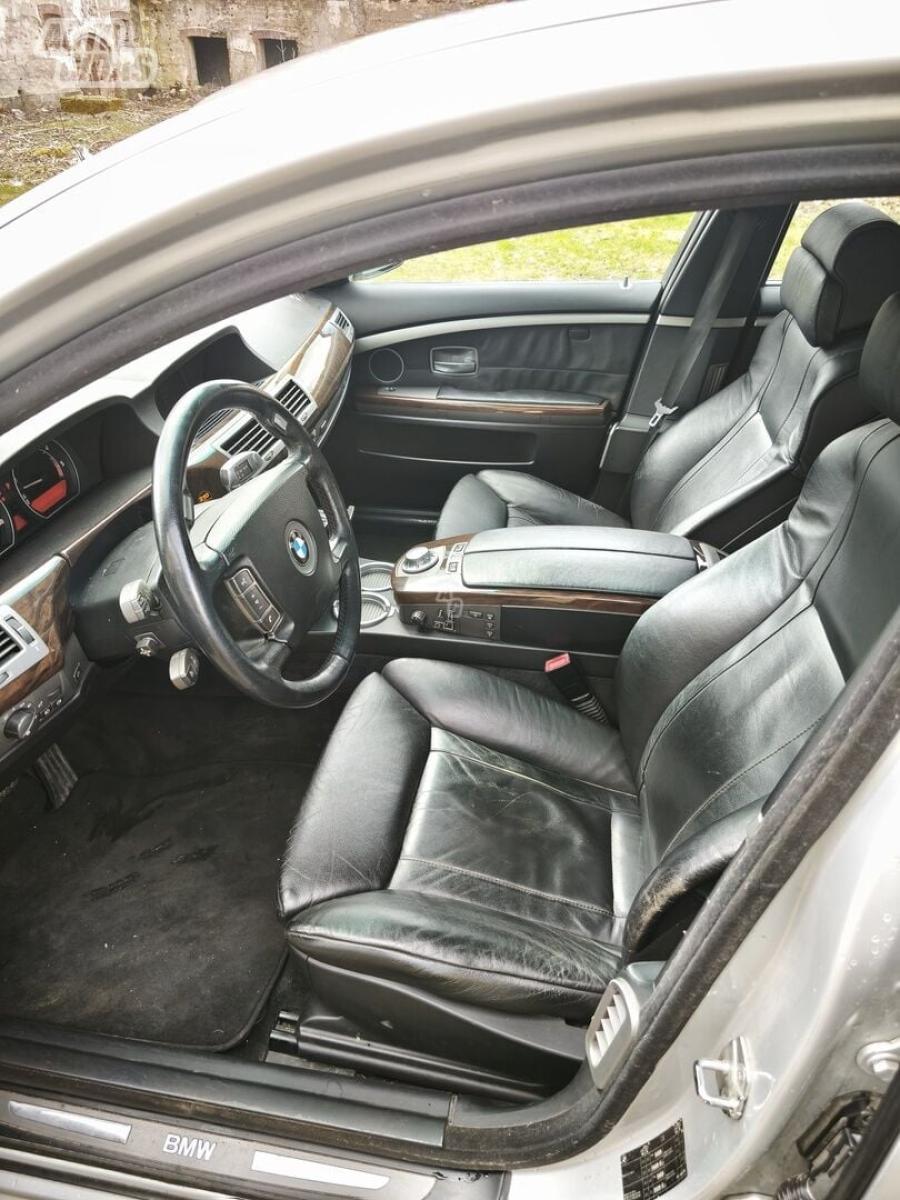 BMW 740 2003 in Ignalina, with an engine capacity of 3.90 L and mileage of 275 thousand km for 2700 €, photo 8 on AUTOMOTO.COM.LV