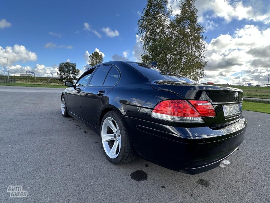 BMW 740 2006 in Klaipeda, with an engine capacity of 4.00 L and mileage of 273 thousand km for 2250 €, photo 9 on AUTOMOTO.COM.LV