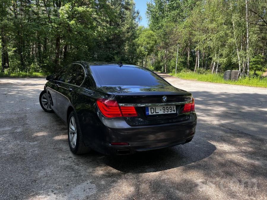 BMW 740 2009 Rīga, ar dzinēja tilpumu 3.00 L un nobraukumu 270 tūkst. km par 10900 €, foto 3 vietnē AUTOMOTO.COM.LV