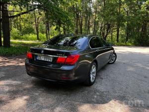 BMW 740 2009 Rīga, ar dzinēja tilpumu 3.00 L un nobraukumu 270 tūkst. km par 10900 €, foto 4 vietnē AUTOMOTO.COM.LV