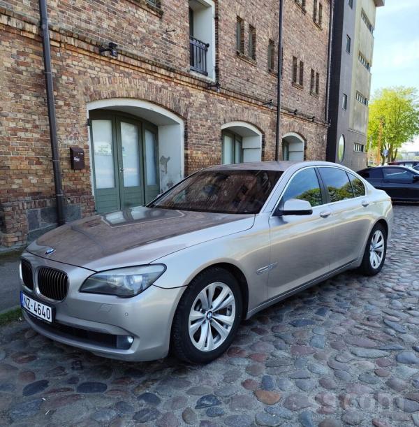BMW 740 2009 in Liepaja, with an engine capacity of 3.00 L and mileage of 206 thousand km for 6500 €, photo 1 on AUTOMOTO.COM.LV