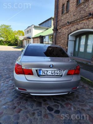 BMW 740 2009 in Liepaja, with an engine capacity of 3.00 L and mileage of 206 thousand km for 6500 €, photo 3 on AUTOMOTO.COM.LV
