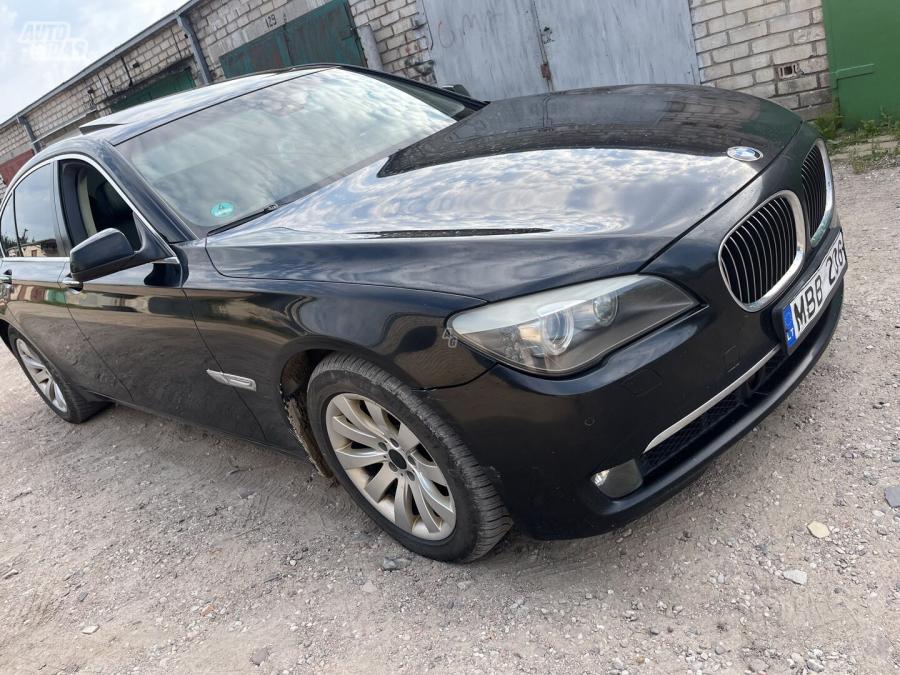 BMW 740 2009 Kauņa, ar dzinēja tilpumu 3.00 L un nobraukumu 500 tūkst. km par 6200 €, foto 3 vietnē AUTOMOTO.COM.LV